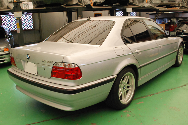 E38 735のタイヤのフィーリングは | スペシャルショップ | AUTOCAR JAPAN