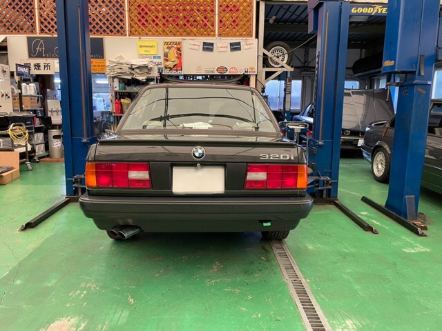 画像・写真 | E30型BMW3シリーズ 入庫ラッシュ、マニュアル、エムテック、カブリオレなど | スペシャルショップ | AUTOCAR JAPAN