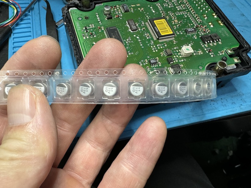 初代アウディ TTのABS修理 他店でスピードセンサー交換後も警告消えず Ate Mk20基板修理 | スペシャルショップ | AUTOCAR ...