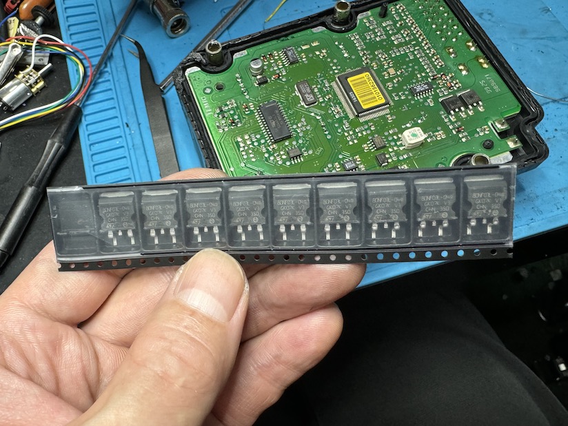 初代アウディ TTのABS修理 他店でスピードセンサー交換後も警告消えず Ate Mk20基板修理 | スペシャルショップ | AUTOCAR ...