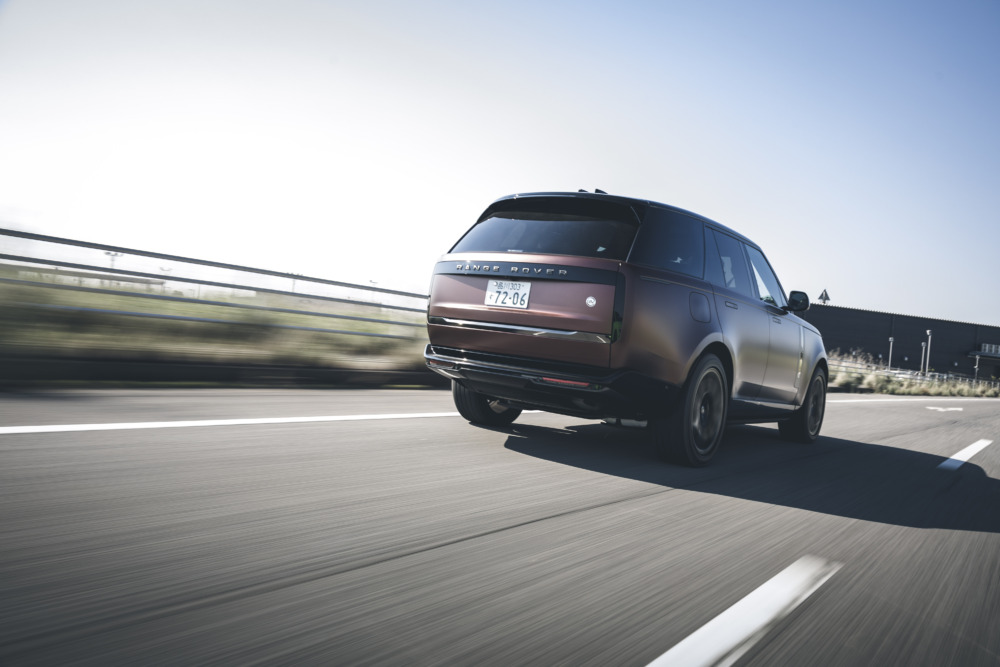 画像・写真 | 【日本での欠点はボディサイズぐらい？】 ランドローバー・レンジローバーSV P510e 目下PHEV強化中 | AUTOCAR ...