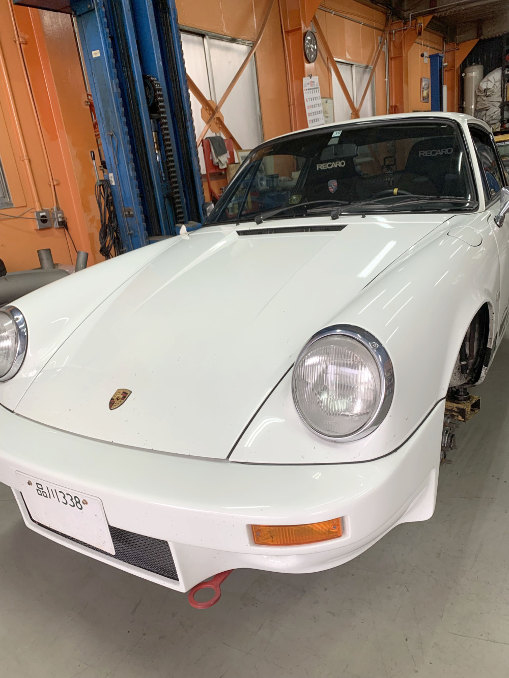 ポルシェ 930SCの車検整備 消耗品交換とブレーキホース交換 | スペシャルショップ | AUTOCAR JAPAN