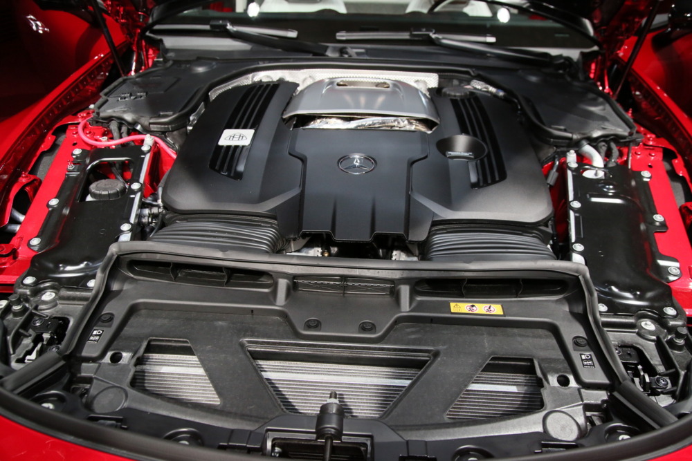 画像・写真 | 【モノグラムはM模様！】ブランド初のオープン2シーター「メルセデス・マイバッハSL680」がアジア初お披露目 | AUTOCAR JAPAN